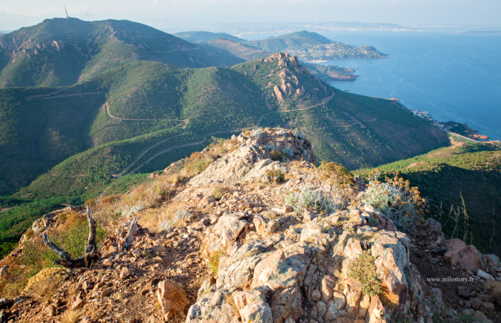 Randonnée au pic du Cap Roux - Milestory.fr Fiches d'activités ...